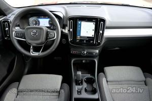 Melns Volvo XC40 2022 Tallina, ar dzinēja tilpumu 2.00 L un nobraukumu 65 tūkst. km par 31990 €, foto 18 vietnē AUTOMOTO.COM.LV