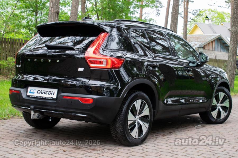 Black Volvo XC40 2022 in Tallinn, with an engine capacity of 1.50 L and mileage of 103 thousand km for 29990 €, photo 3 on AUTOMOTO.COM.LV