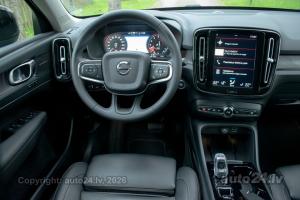 Black Volvo XC40 2022 in Tallinn, with an engine capacity of 1.50 L and mileage of 103 thousand km for 29990 €, photo 4 on AUTOMOTO.COM.LV