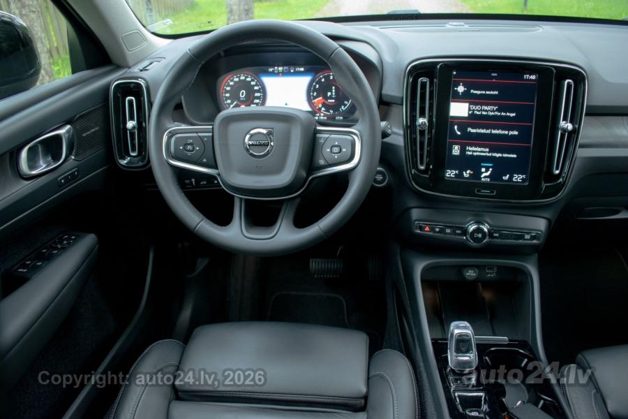 Black Volvo XC40 2022 in Tallinn, with an engine capacity of 1.50 L and mileage of 103 thousand km for 29990 €, photo 4 on AUTOMOTO.COM.LV