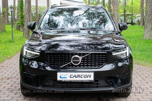 Black Volvo XC40 2022 in Tallinn, with an engine capacity of 1.50 L and mileage of 103 thousand km for 29990 €, photo 5 on AUTOMOTO.COM.LV