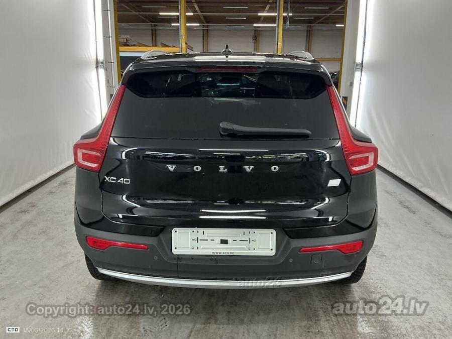 Черный Вольво XC40 2022 в Тарту, объемом двигателя 1.50 л и пробегом 236 тыс. км за 19500 €, фото 6 на AUTOMOTO.COM.LV