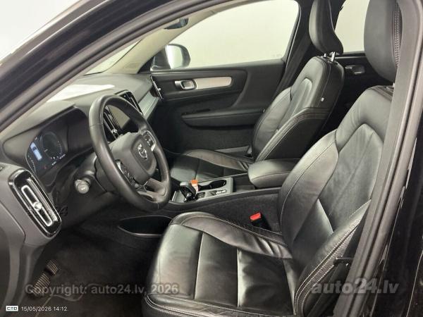 Melns Volvo XC40 2022 Tartu, ar dzinēja tilpumu 1.50 L un nobraukumu 236 tūkst. km par 19500 €, foto 9 vietnē AUTOMOTO.COM.LV