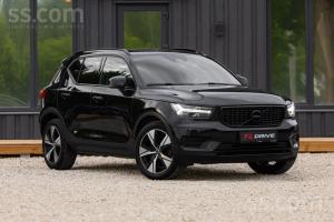 Melns Volvo XC40 2022 Jelgava, ar dzinēja tilpumu 1.50 L un nobraukumu 175 tūkst. km par 22500 €, foto 3 vietnē AUTOMOTO.COM.LV