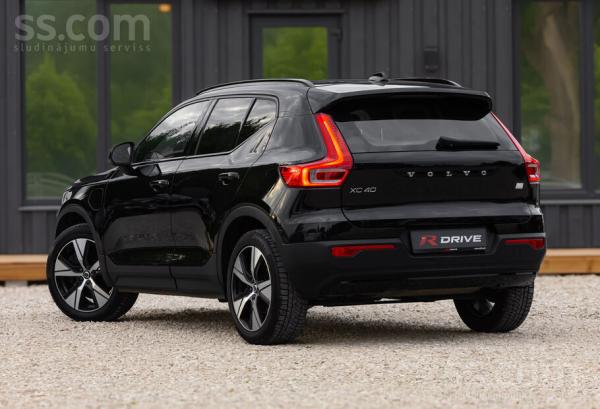 Melns Volvo XC40 2022 Jelgava, ar dzinēja tilpumu 1.50 L un nobraukumu 175 tūkst. km par 22500 €, foto 5 vietnē AUTOMOTO.COM.LV