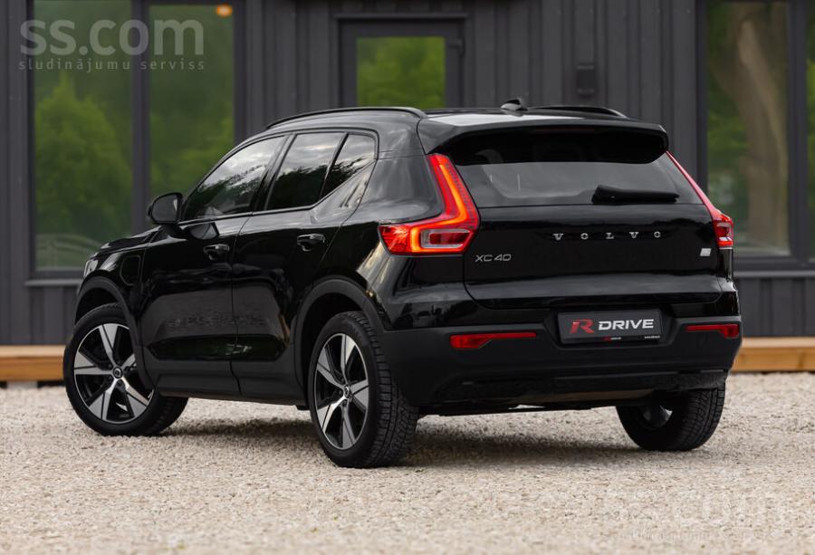 Melns Volvo XC40 2022 Jelgava, ar dzinēja tilpumu 1.50 L un nobraukumu 175 tūkst. km par 22500 €, foto 6 vietnē AUTOMOTO.COM.LV