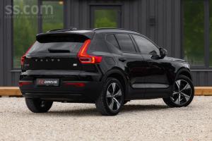 Melns Volvo XC40 2022 Jelgava, ar dzinēja tilpumu 1.50 L un nobraukumu 175 tūkst. km par 22500 €, foto 8 vietnē AUTOMOTO.COM.LV