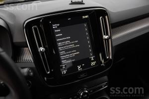 Melns Volvo XC40 2022 Jelgava, ar dzinēja tilpumu 1.50 L un nobraukumu 175 tūkst. km par 22500 €, foto 21 vietnē AUTOMOTO.COM.LV