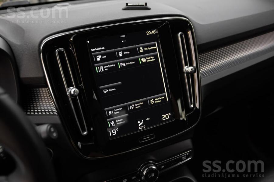 Melns Volvo XC40 2022 Jelgava, ar dzinēja tilpumu 1.50 L un nobraukumu 175 tūkst. km par 22500 €, foto 22 vietnē AUTOMOTO.COM.LV