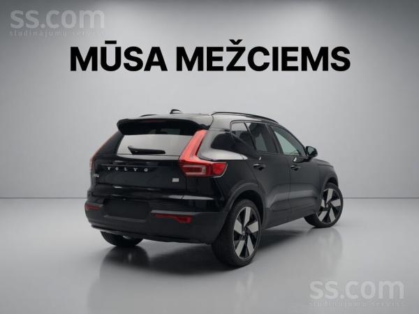 Melns Volvo XC40 2022 Rīga, ar dzinēja tilpumu 0.00 L un nobraukumu 86 tūkst. km par 30990 €, foto 2 vietnē AUTOMOTO.COM.LV