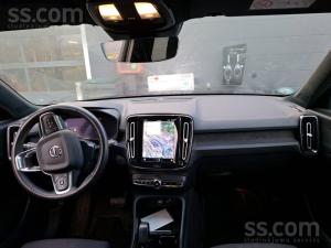 Melns Volvo XC40 2022 Rīga, ar dzinēja tilpumu 0.00 L un nobraukumu 86 tūkst. km par 30990 €, foto 4 vietnē AUTOMOTO.COM.LV
