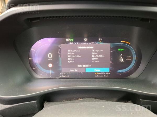 Melns Volvo XC40 2022 Rīga, ar dzinēja tilpumu 0.00 L un nobraukumu 86 tūkst. km par 30990 €, foto 4 vietnē AUTOMOTO.COM.LV