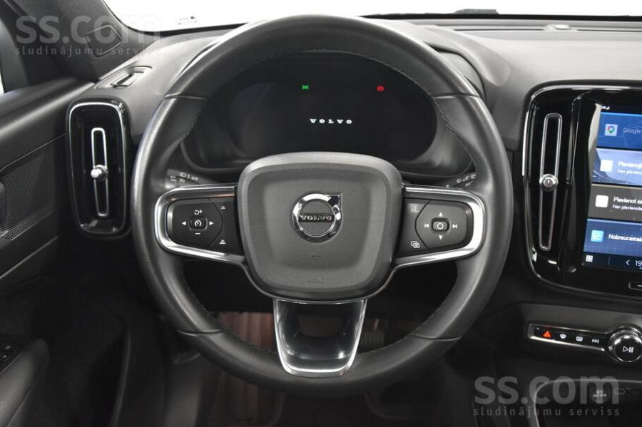 Melns Volvo XC40 2022 Rīga, ar dzinēja tilpumu 0.00 L un nobraukumu 86 tūkst. km par 30990 €, foto 29 vietnē AUTOMOTO.COM.LV