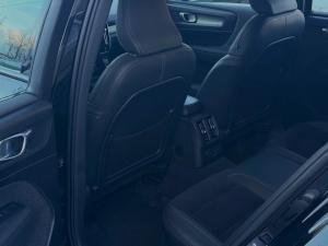 Черный Вольво XC40 2022 в Рига, объемом двигателя 1.50 л и пробегом 40 тыс. км за 27780 €, фото 7 на AUTOMOTO.COM.LV