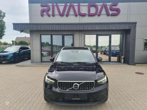 Black Volvo XC40 2022 in Siauliai, with an engine capacity of 1.48 L and mileage of 152 thousand km for 22978 €, photo  on AUTOMOTO.COM.LV