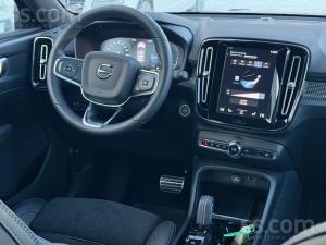 Melns Volvo XC40 2022 Rīga, ar dzinēja tilpumu 1.50 L un nobraukumu 40 tūkst. km par 25580 €, foto 13 vietnē AUTOMOTO.COM.LV