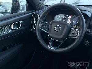 Melns Volvo XC40 2022 Rīga, ar dzinēja tilpumu 1.50 L un nobraukumu 40 tūkst. km par 25580 €, foto 15 vietnē AUTOMOTO.COM.LV