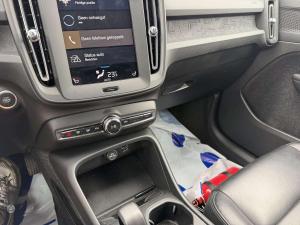 Черный Вольво XC40 2022 в Вильнюс, объемом двигателя 1.48 л и пробегом 157 тыс. км за 19990 €, фото 13 на AUTOMOTO.COM.LV