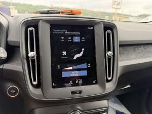 Черный Вольво XC40 2022 в Вильнюс, объемом двигателя 1.48 л и пробегом 157 тыс. км за 19990 €, фото 22 на AUTOMOTO.COM.LV
