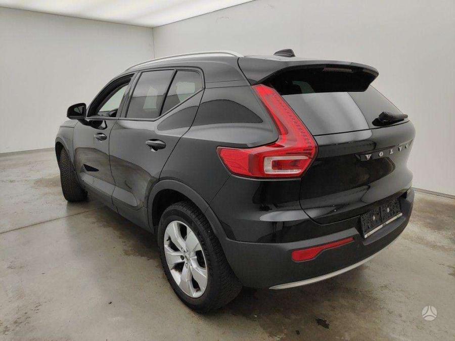 Melns Volvo XC40 2022 Viļņa, ar dzinēja tilpumu 1.48 L un nobraukumu 71 tūkst. km par 24080 €, foto 7 vietnē AUTOMOTO.COM.LV