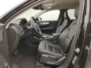 Melns Volvo XC40 2022 Viļņa, ar dzinēja tilpumu 1.48 L un nobraukumu 71 tūkst. km par 24080 €, foto 8 vietnē AUTOMOTO.COM.LV