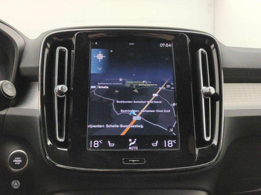 Melns Volvo XC40 2022 Viļņa, ar dzinēja tilpumu 1.48 L un nobraukumu 71 tūkst. km par 24080 €, foto 12 vietnē AUTOMOTO.COM.LV