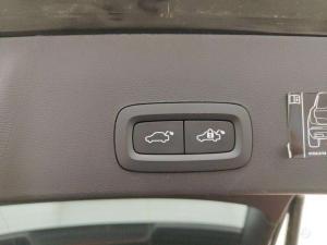 Melns Volvo XC40 2022 Viļņa, ar dzinēja tilpumu 1.48 L un nobraukumu 71 tūkst. km par 24080 €, foto 17 vietnē AUTOMOTO.COM.LV