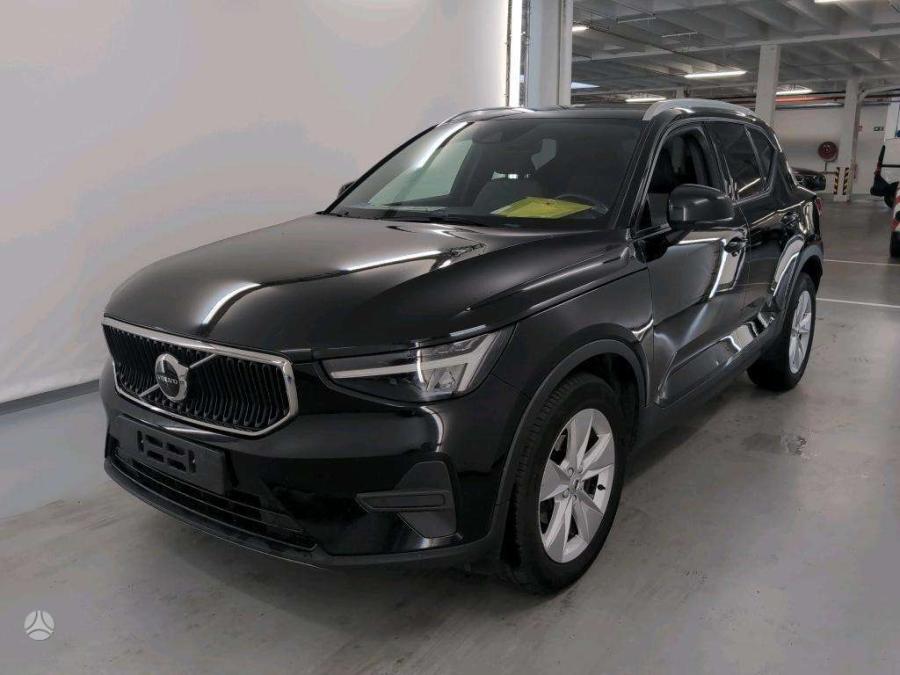 Черный Вольво XC40 2022 в Вильнюс, объемом двигателя 1.48 л и пробегом 185 тыс. км за 20820 €, фото 1 на AUTOMOTO.COM.LV