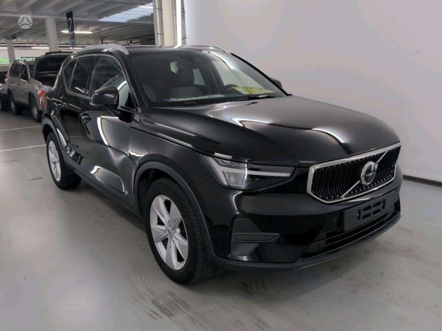 Черный Вольво XC40 2022 в Вильнюс, объемом двигателя 1.48 л и пробегом 185 тыс. км за 20820 €, фото 4 на AUTOMOTO.COM.LV