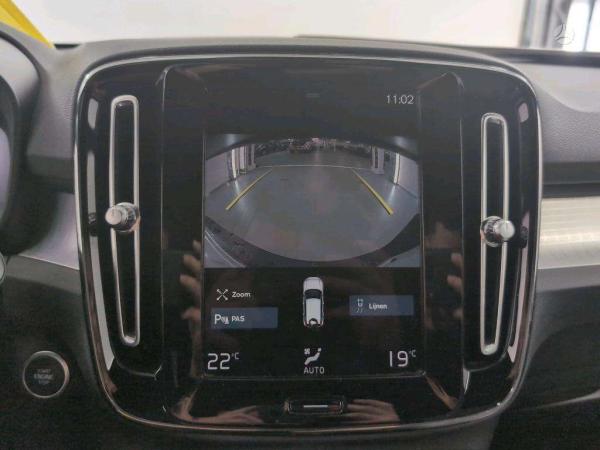 Melns Volvo XC40 2022 Viļņa, ar dzinēja tilpumu 1.48 L un nobraukumu 185 tūkst. km par 20820 €, foto 10 vietnē AUTOMOTO.COM.LV