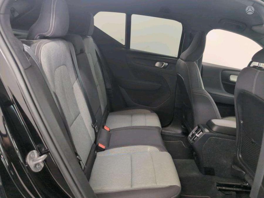 Черный Вольво XC40 2022 в Вильнюс, объемом двигателя 1.48 л и пробегом 185 тыс. км за 20820 €, фото 12 на AUTOMOTO.COM.LV