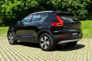 Melns Volvo XC40 2022 Viļņa, ar dzinēja tilpumu 1.97 L un nobraukumu 70 tūkst. km par 23950 €, foto 4 vietnē AUTOMOTO.COM.LV