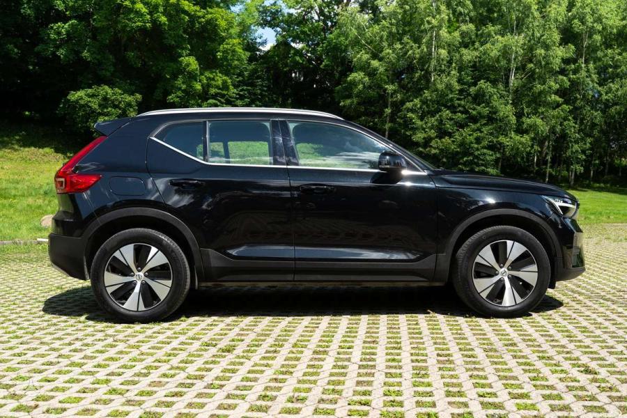 Melns Volvo XC40 2022 Viļņa, ar dzinēja tilpumu 1.97 L un nobraukumu 70 tūkst. km par 23950 €, foto 8 vietnē AUTOMOTO.COM.LV