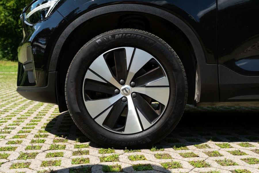 Melns Volvo XC40 2022 Viļņa, ar dzinēja tilpumu 1.97 L un nobraukumu 70 tūkst. km par 23950 €, foto 11 vietnē AUTOMOTO.COM.LV