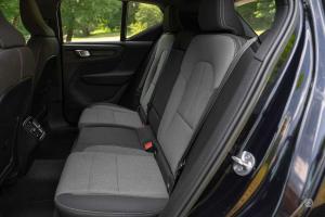 Melns Volvo XC40 2022 Viļņa, ar dzinēja tilpumu 1.97 L un nobraukumu 70 tūkst. km par 23950 €, foto 14 vietnē AUTOMOTO.COM.LV