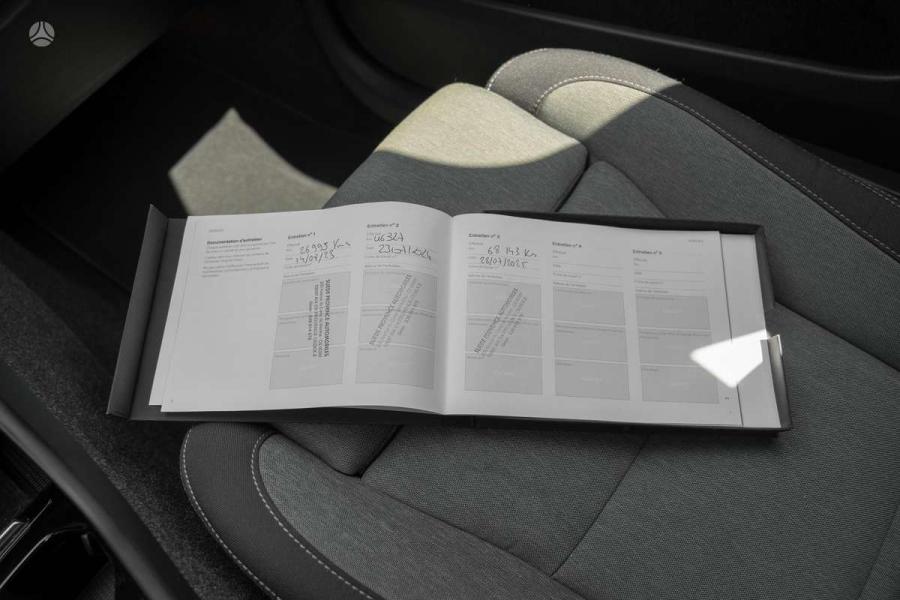 Melns Volvo XC40 2022 Viļņa, ar dzinēja tilpumu 1.97 L un nobraukumu 70 tūkst. km par 23950 €, foto 31 vietnē AUTOMOTO.COM.LV