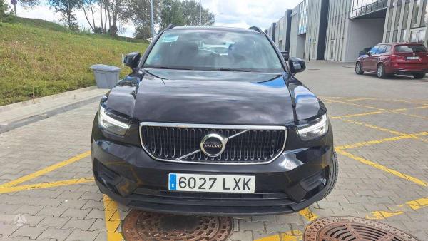Melns Volvo XC40 2022 Viļņa, ar dzinēja tilpumu 1.48 L un nobraukumu 124 tūkst. km par 17545 €, foto 6 vietnē AUTOMOTO.COM.LV