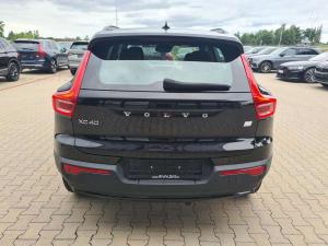 Melns Volvo XC40 2022 Šauļi, ar dzinēja tilpumu 1.48 L un nobraukumu 168 tūkst. km par 23900 €, foto 8 vietnē AUTOMOTO.COM.LV