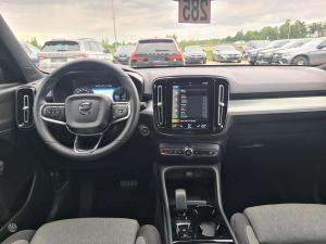 Melns Volvo XC40 2022 Šauļi, ar dzinēja tilpumu 1.48 L un nobraukumu 168 tūkst. km par 23900 €, foto 12 vietnē AUTOMOTO.COM.LV