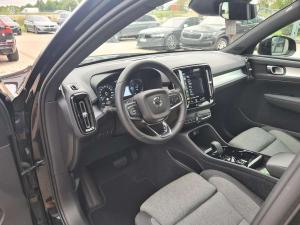 Melns Volvo XC40 2022 Šauļi, ar dzinēja tilpumu 1.48 L un nobraukumu 168 tūkst. km par 23900 €, foto 13 vietnē AUTOMOTO.COM.LV