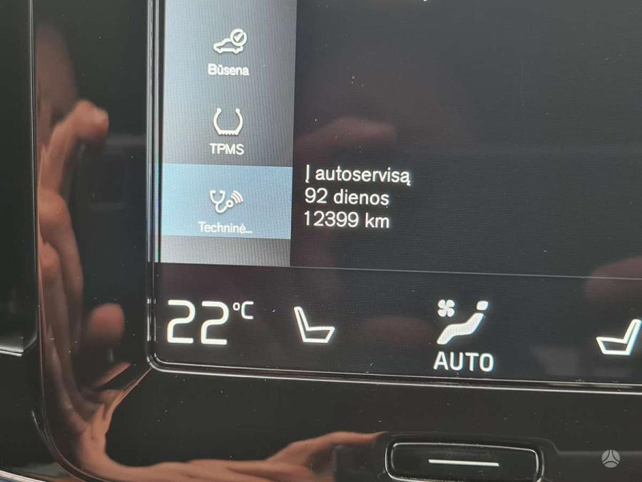 Melns Volvo XC40 2022 Šauļi, ar dzinēja tilpumu 1.48 L un nobraukumu 168 tūkst. km par 23900 €, foto 27 vietnē AUTOMOTO.COM.LV