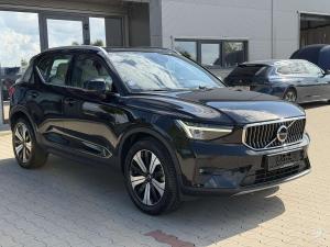 Melns Volvo XC40 2022 Šauļi, ar dzinēja tilpumu 1.48 L un nobraukumu 162 tūkst. km par 24990 €, foto 3 vietnē AUTOMOTO.COM.LV