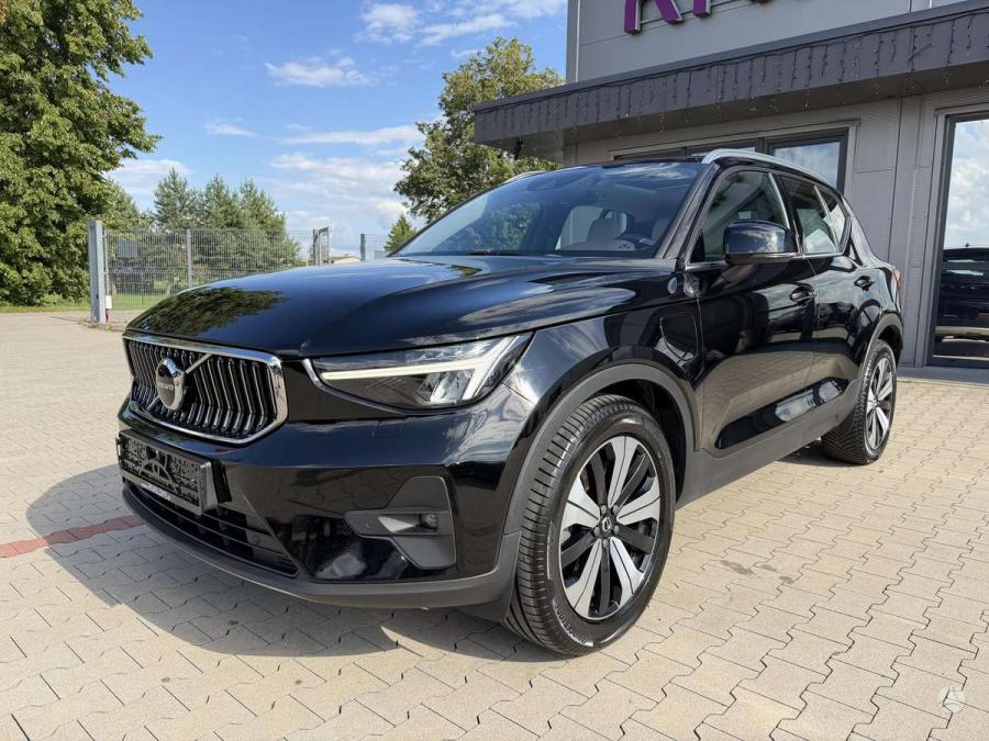 Melns Volvo XC40 2022 Šauļi, ar dzinēja tilpumu 1.48 L un nobraukumu 162 tūkst. km par 24990 €, foto 6 vietnē AUTOMOTO.COM.LV