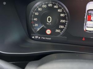 Melns Volvo XC40 2022 Šauļi, ar dzinēja tilpumu 1.48 L un nobraukumu 162 tūkst. km par 24990 €, foto 31 vietnē AUTOMOTO.COM.LV
