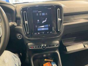 Черный Вольво XC40 2022 в Вильнюс, объемом двигателя 1.48 л и пробегом 197 тыс. км за 20990 €, фото 12 на AUTOMOTO.COM.LV