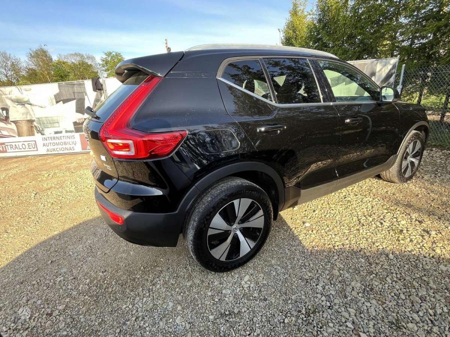 Melns Volvo XC40 2022 Kauņa, ar dzinēja tilpumu 1.48 L un nobraukumu 81 tūkst. km par 21900 €, foto 8 vietnē AUTOMOTO.COM.LV