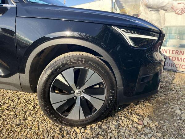 Black Volvo XC40 2022 in Kaunas, with an engine capacity of 1.48 L and mileage of 81 thousand km for 21900 €, photo 10 on AUTOMOTO.COM.LV