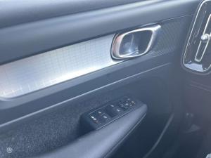 Melns Volvo XC40 2022 Kauņa, ar dzinēja tilpumu 1.48 L un nobraukumu 81 tūkst. km par 21900 €, foto 21 vietnē AUTOMOTO.COM.LV