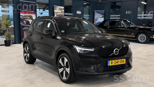 Вольво XC40 2022 в Рига на AUTOMOTO.COM.LV Черный Вольво XC40 2022 в Рига, объемом двигателя 1.50 л и пробегом 140 тыс. км за 26990 €, фото 1 на AUTOMOTO.COM.LV