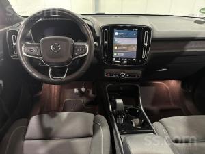 Melns Volvo XC40 2022 Rīga, ar dzinēja tilpumu 1.50 L un nobraukumu 140 tūkst. km par 26990 €, foto 4 vietnē AUTOMOTO.COM.LV